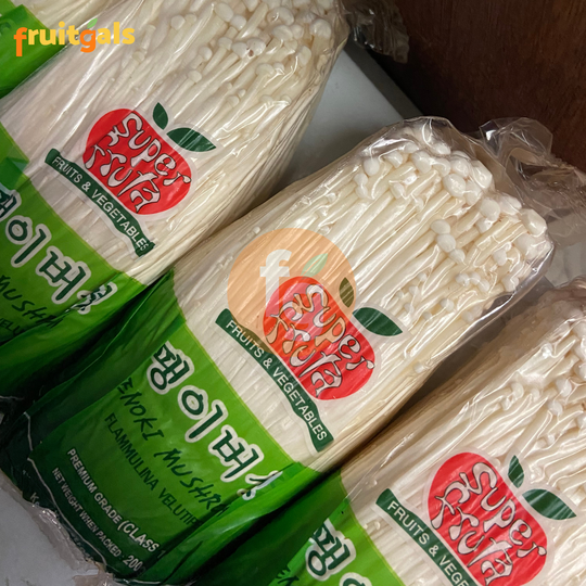 White Korean Strawberries by Box | Details